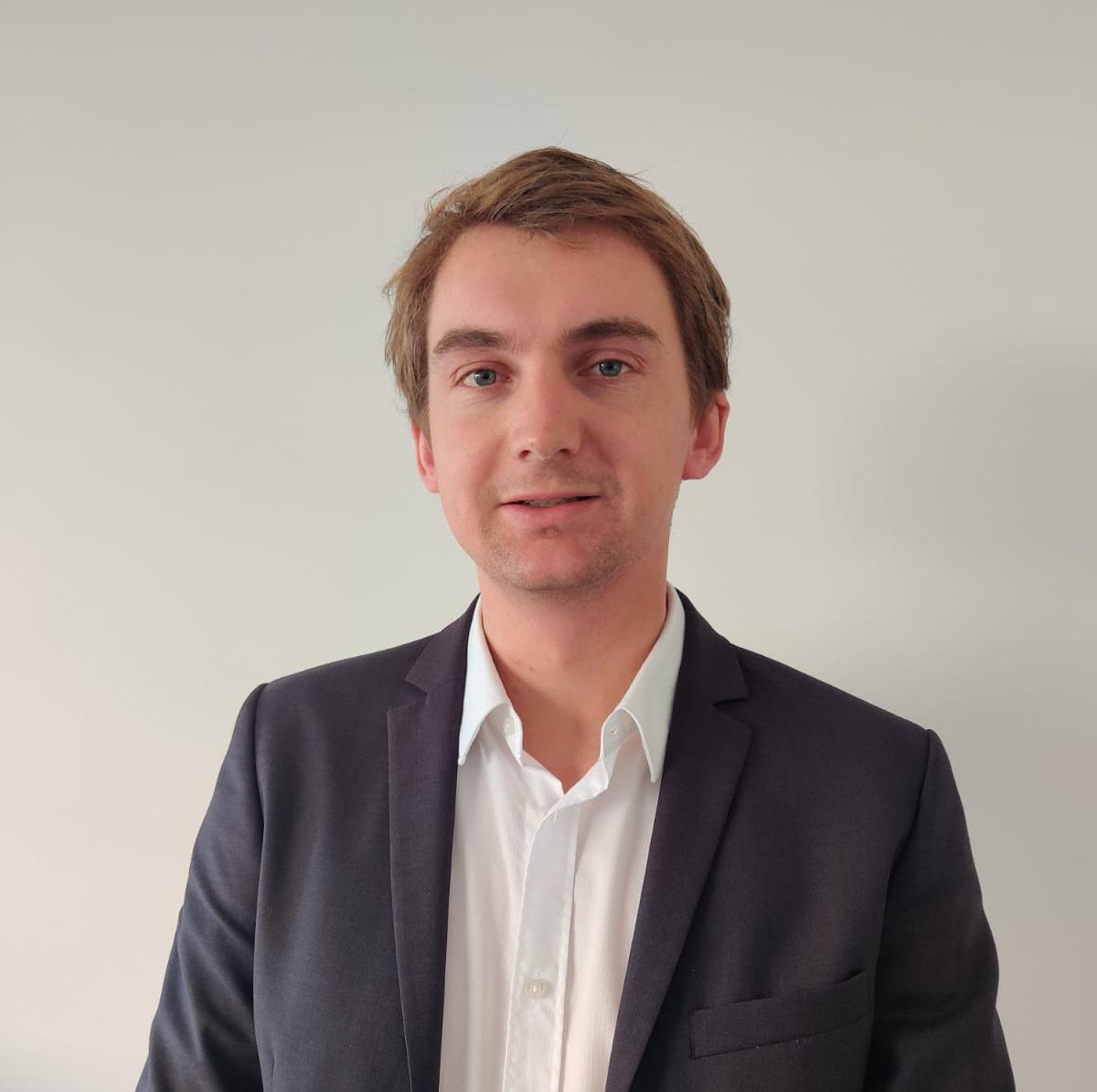 Alexandre Desoutter: International Online Insurance Policy Comparison ...