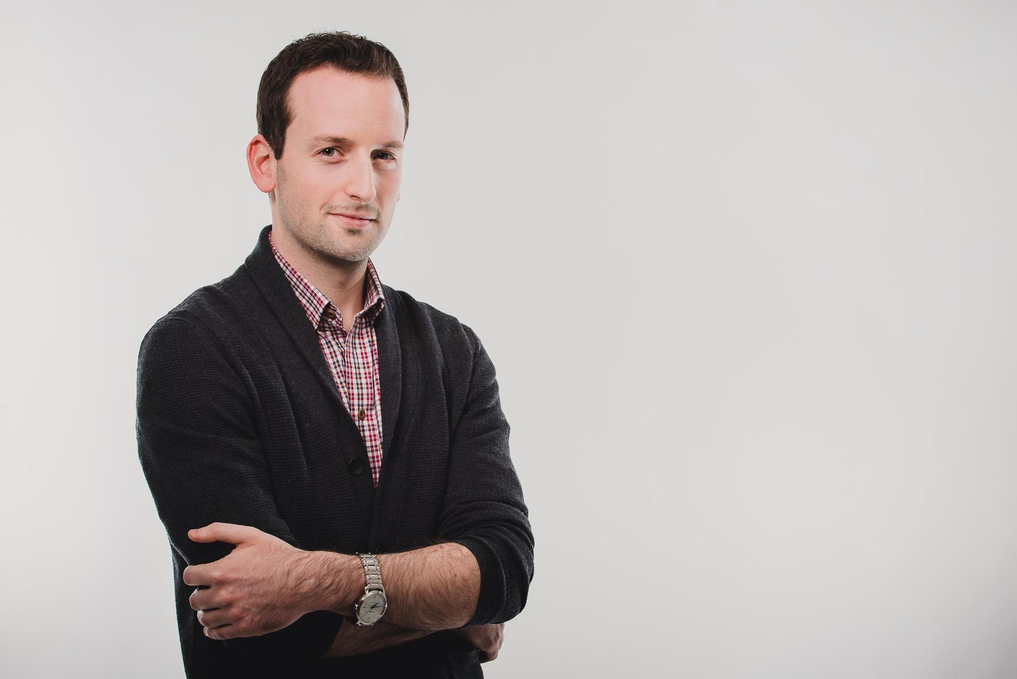 Jonathan Goldberg: Fresh Take On Buying Custom Engagement Rings and ...